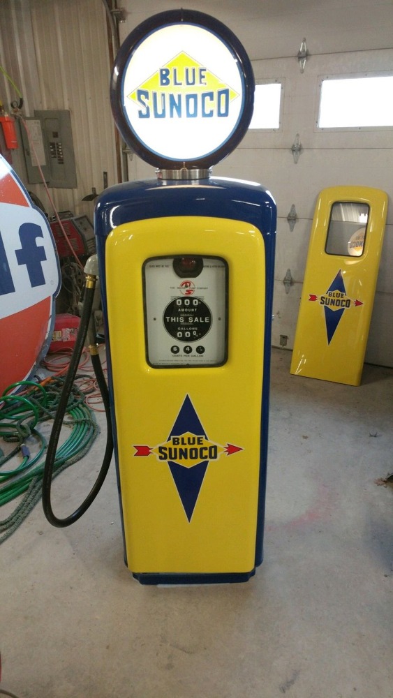 Lot 407F - 1950 MS80 Blue Sunoco Gas Pump | Saratoga Motorcar Auction